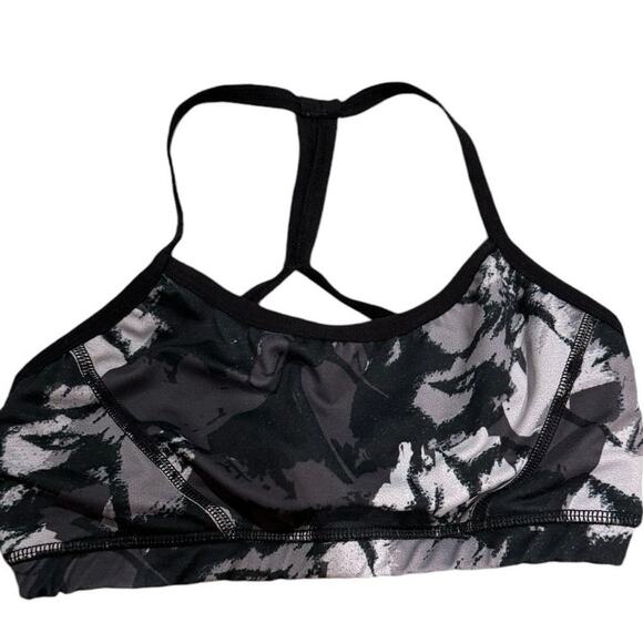 Beyond Yoga | Intimates & Sleepwear | Beyond Yoga Sports Bra Black Gray ...